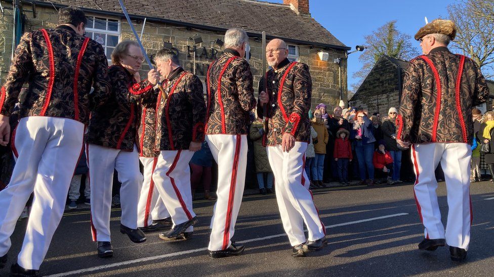 Handsworth Sword Dancers performing in Sheffield - BBC News