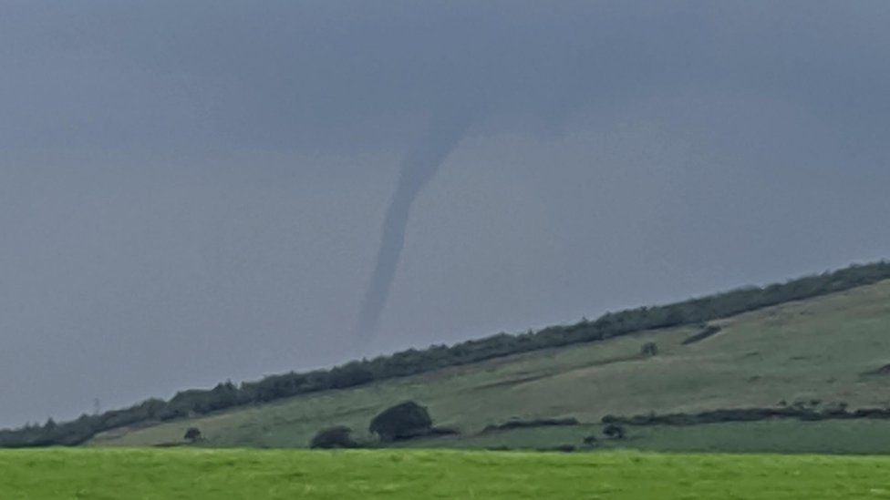 Funnel clouds sighted over western Scotland - BBC News