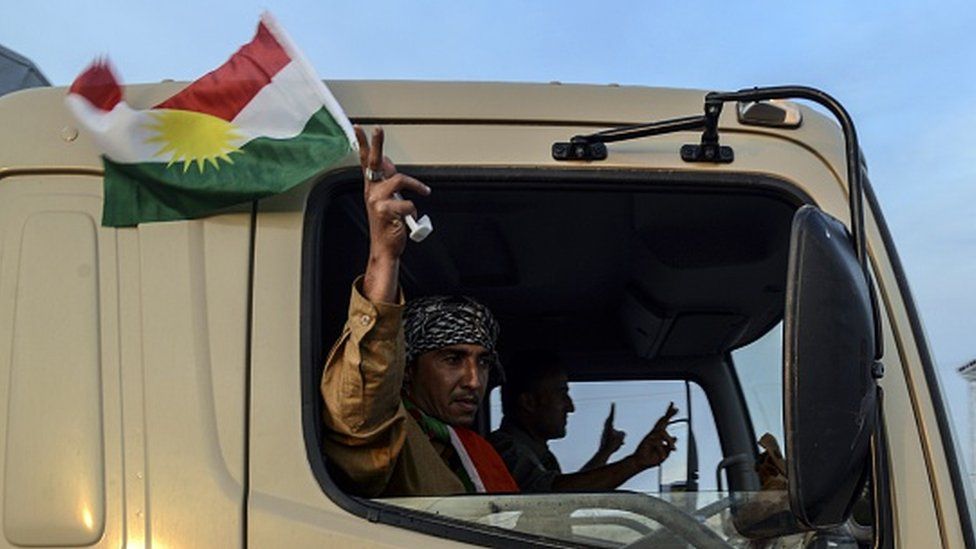 Turkey explosion: Car bomb kills child in Sanliurfa province - BBC News