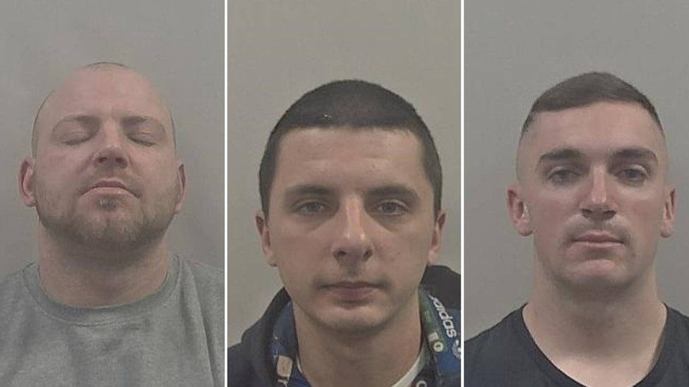 Scunthorpe gang jailed over £1.2m 'chop shop' racket - BBC News