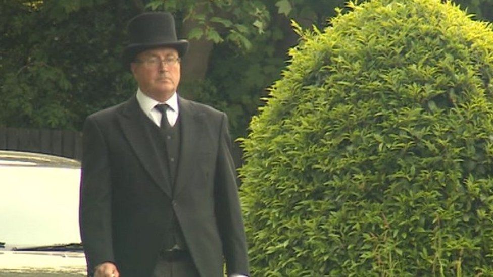 Funeral poverty: 'No frills' cremation offered in Wrexham - BBC News