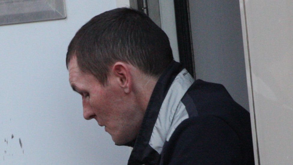 Walking stick knife attacker David Cameron jailed - BBC News