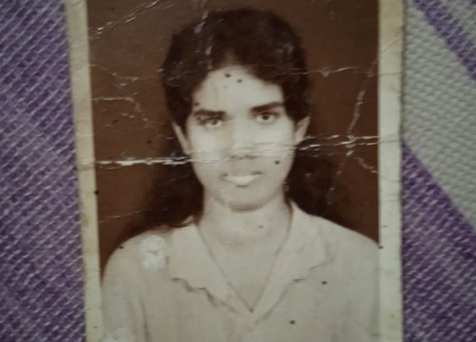 Sri Lanka adoption: The babies who were given away - BBC News