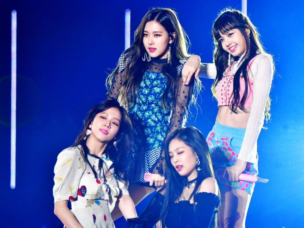 Queen top UK album chart for first time in 25 years - BBC News