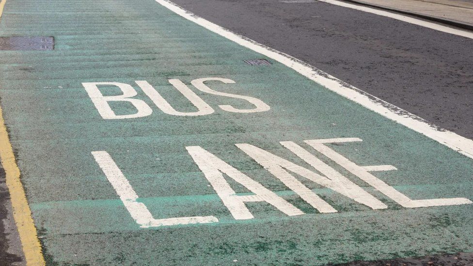 People urged to take part in Hull bus lane consultation - BBC News