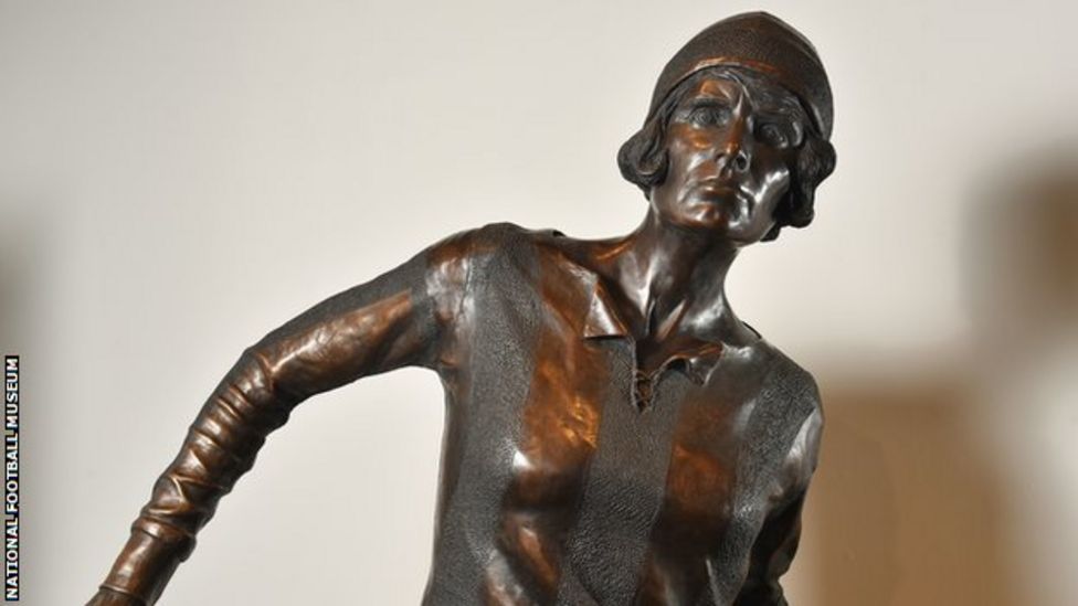 Lily Parr - trailblazer with a 'kick like a mule' - BBC Sport