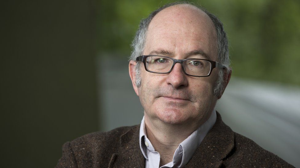 Will Gompertz reviews John Lanchester's dystopian novel The Wall ...