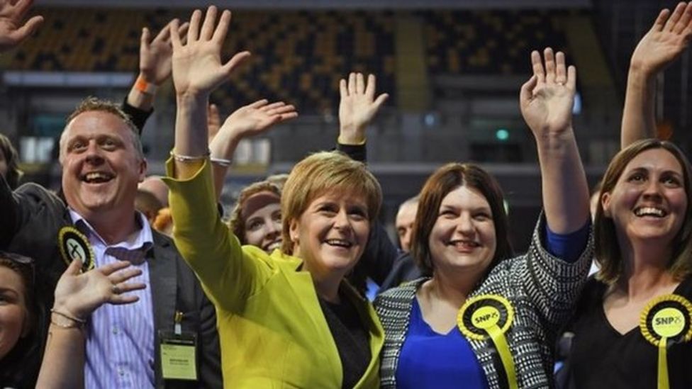 Local and mayoral results: Tories advance amid Labour losses - BBC News