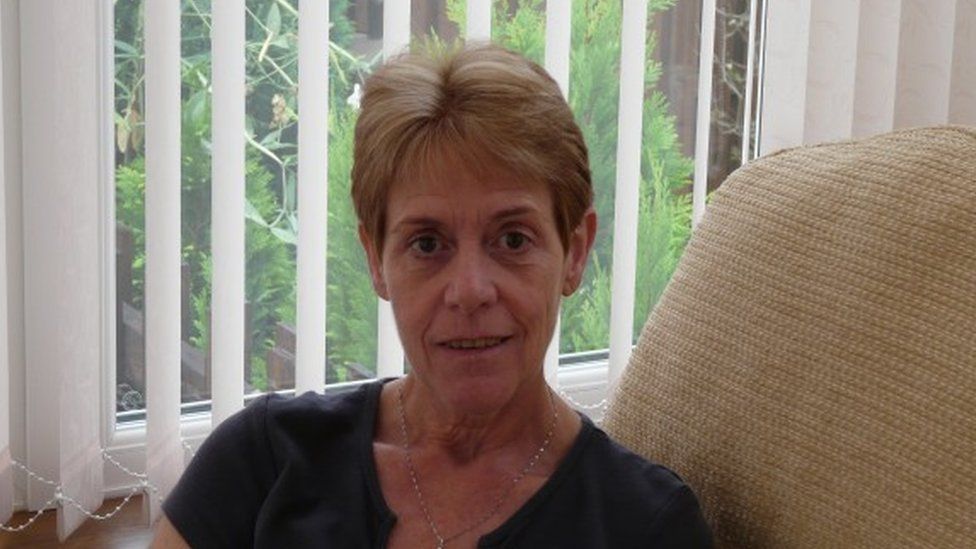 Robert Munce jailed over fatal car crash on A1 near Newark - BBC News