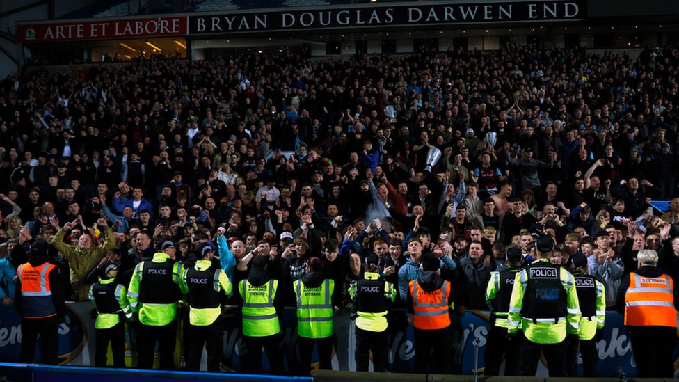 Arrests and missiles thrown at Burnley v Blackburn derby - BBC News