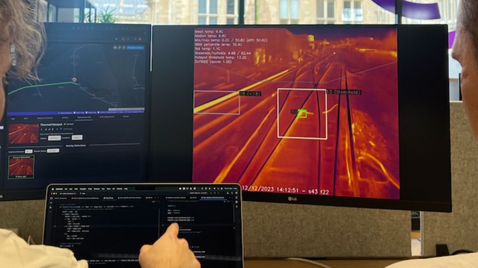 New rail technology helping trains run smoothly - BBC News