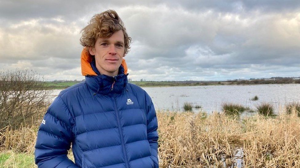 Chwarter rhywogaethau adar Cymru 'mewn trafferthion difrifol' - BBC ...