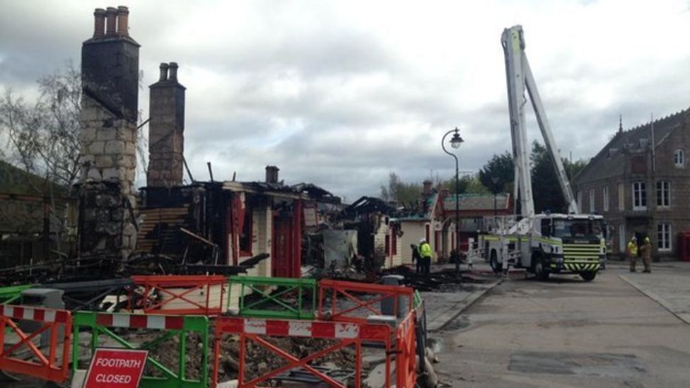 Plan to reinstate Ballater's Old Royal Station unveiled - BBC News
