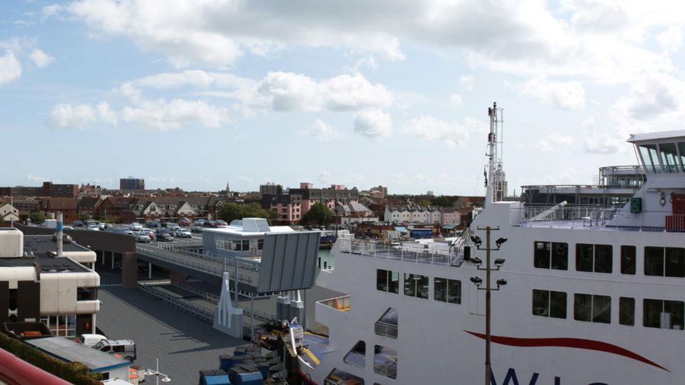 New Wightlink Portsmouth terminal gets approval - BBC News