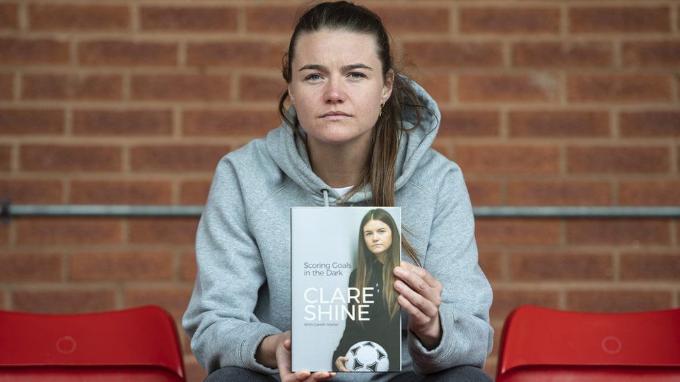 Glasgow City footballer Clare Shine on her addiction 'nightmare' - BBC News