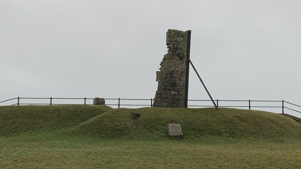 Climate change debate 'most important in decades', says MHK - BBC News