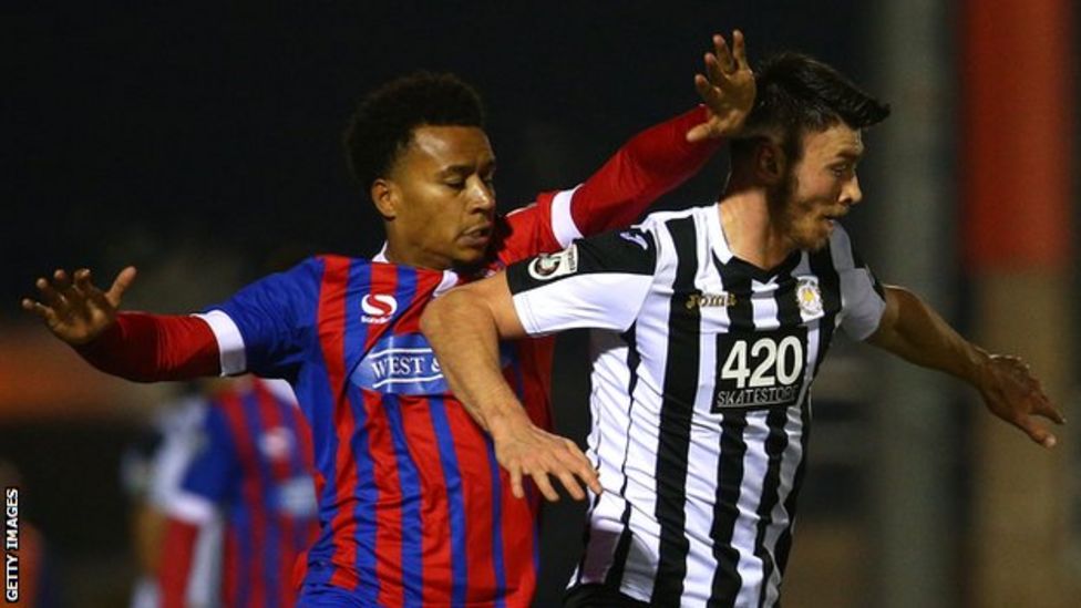 Joe Widdowson: Leyton Orient sign former Dagenham & Redbridge defender ...