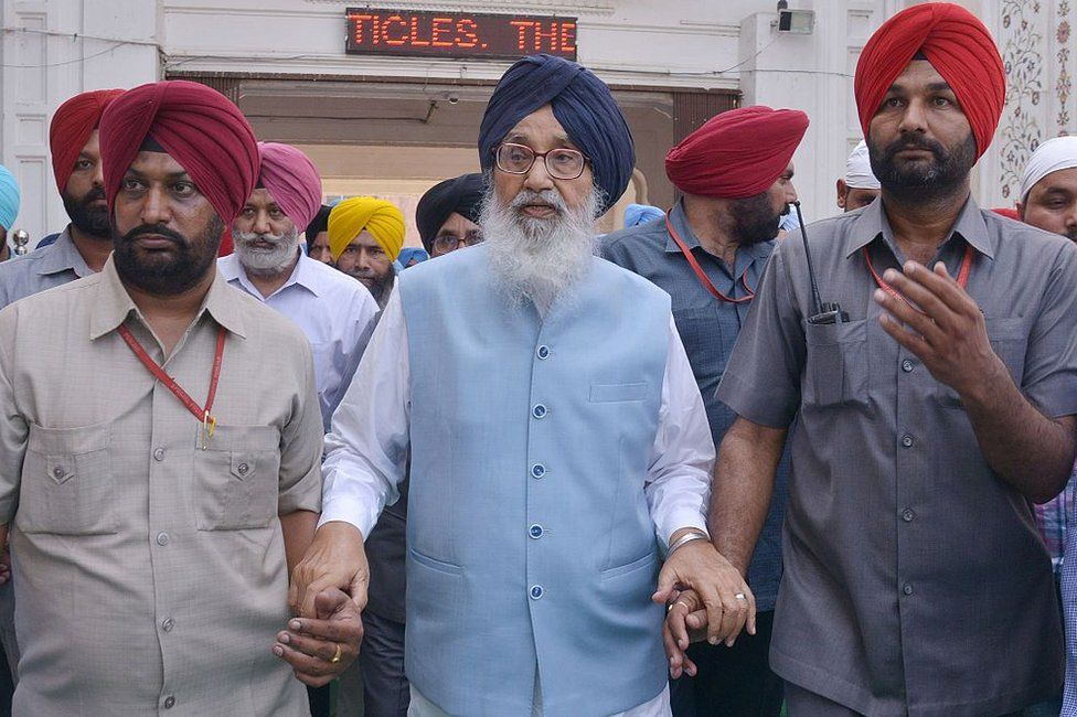 The family feud rocking Indian politics - BBC News