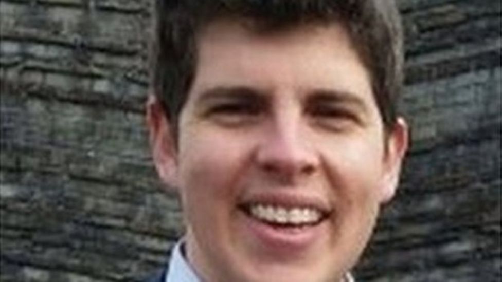 Codi ymwybyddiaeth drwy ffoi o Fethlehem i'r Aifft - BBC Cymru Fyw