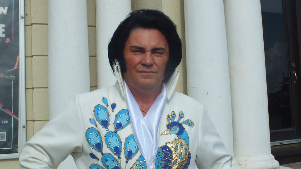 Largest Elvis Presley festival in Europe hits Porthcawl - BBC News