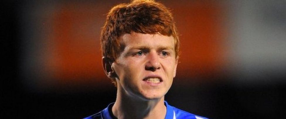 Wrexham sign Joe Quigley and Jon Nolan on loan deals - BBC Sport
