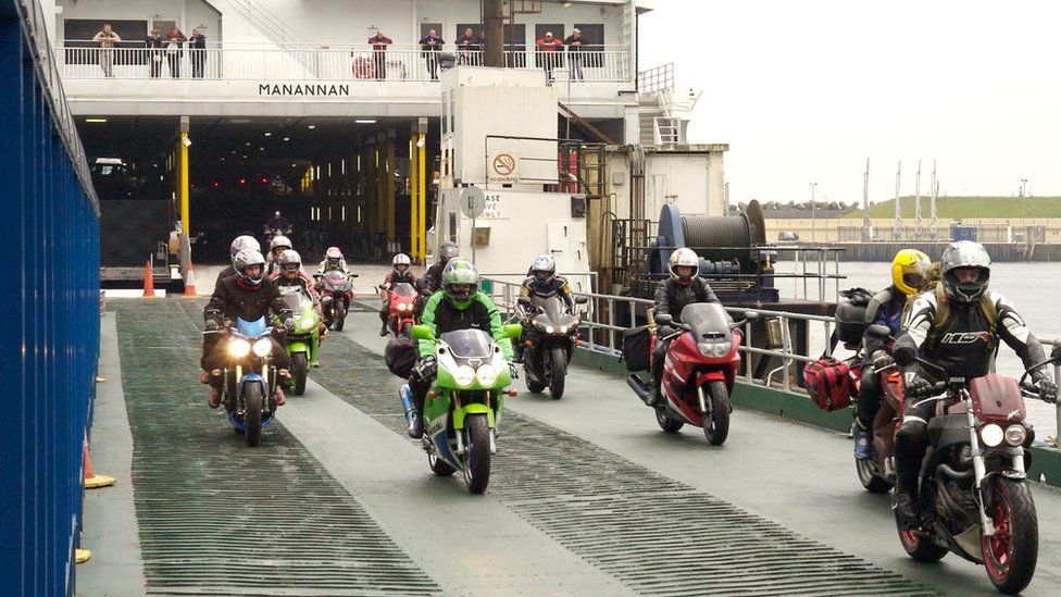 Isle of Man ferry operators promise to add new vessel - BBC News