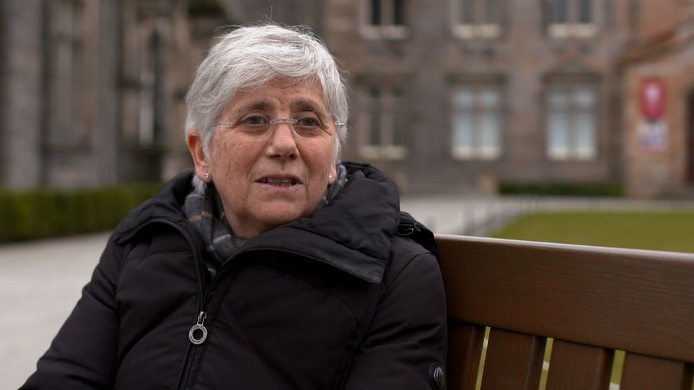 Ex-Catalan minister to hand herself in to police on Wednesday - BBC News