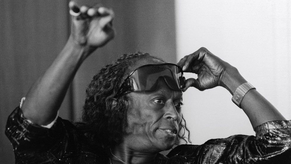 Miles Davis: The rare UK shows near the end of a jazz life - BBC News