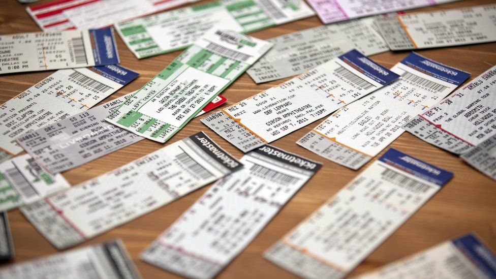 Gig-goers must get resold ticket warning, says CMA - BBC News