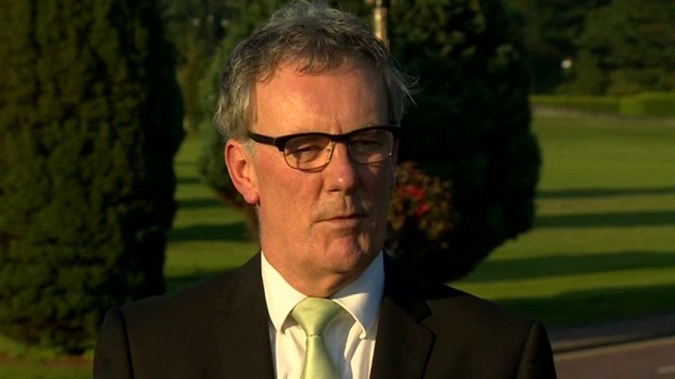 Stormont talks: UUP leader Mike Nesbitt complains of 'secret ...
