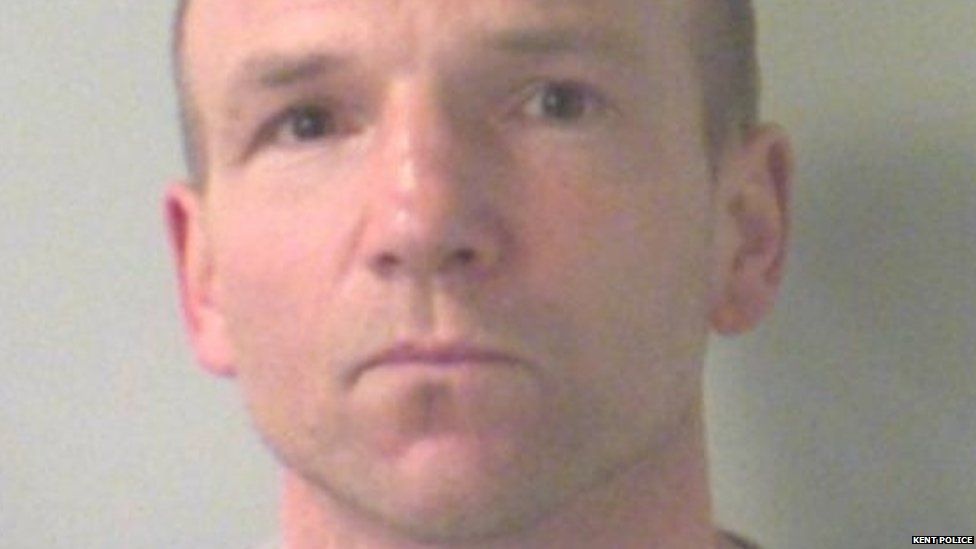 Tunbridge Wells murder: David Squelch jailed for life - BBC News