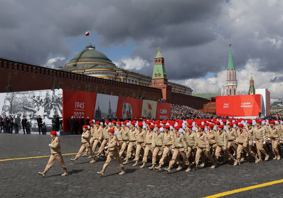 In pictures: Russia's victory day parade - BBC News