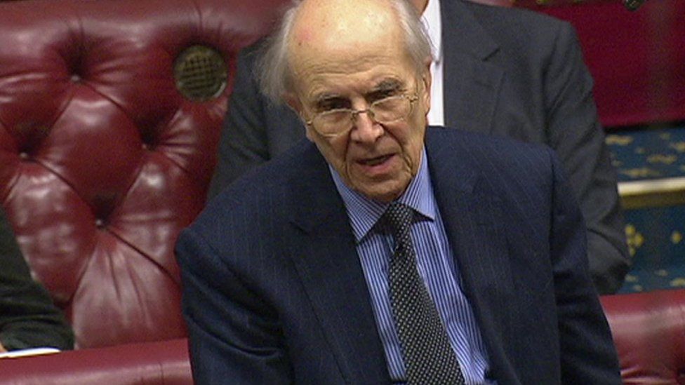 Lord Tebbit ridicules lettuce 'crisis' claim - BBC News
