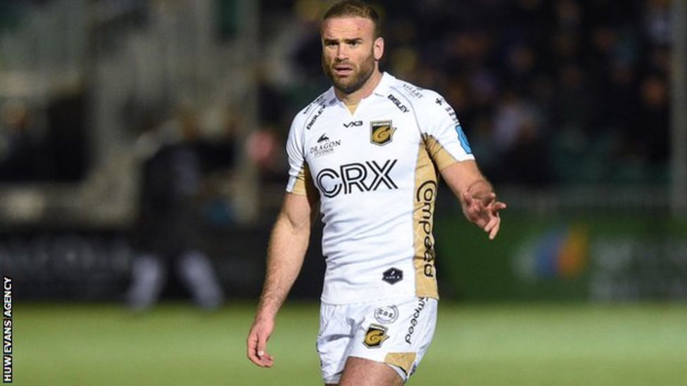 Jamie Roberts: Wales centre to leave Dragons for Waratahs - BBC Sport