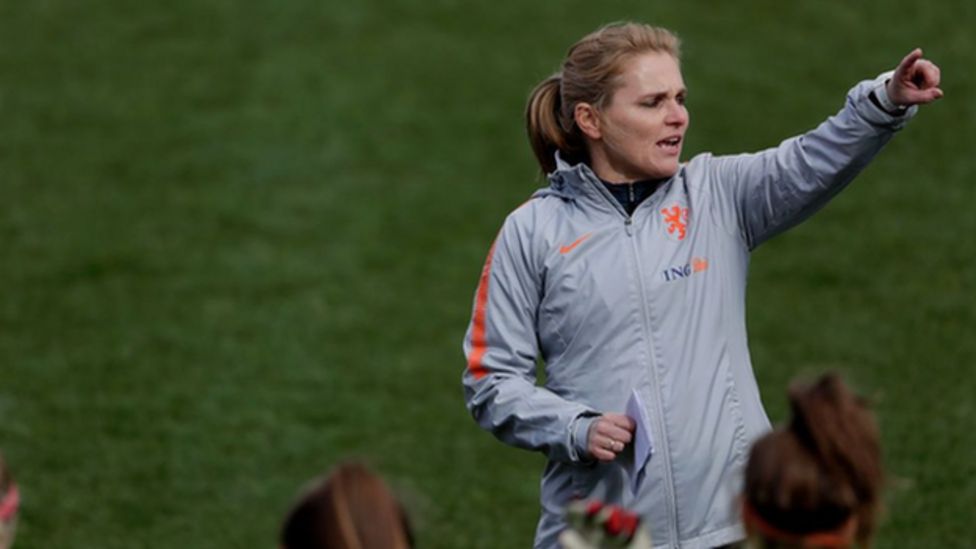 Lionesses: Sarina Wiegman England women's next head coach - BBC Newsround