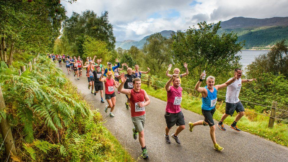 High road: Images from Loch Ness Marathon and running fest - BBC News