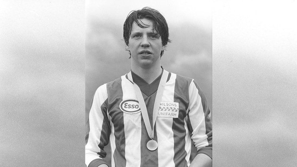 How shinty's underdogs hope to bite back - BBC News