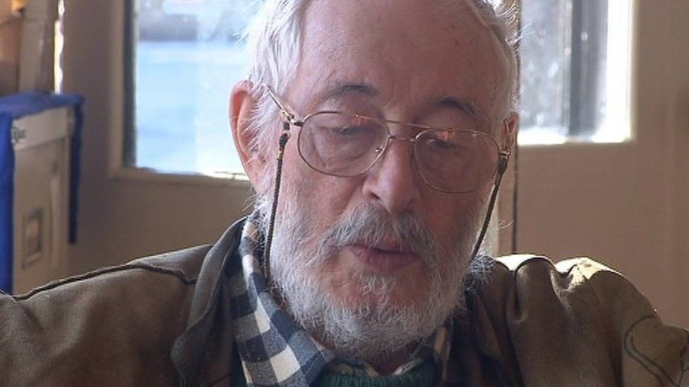 JP Donleavy, author of The Ginger Man, dies - BBC News