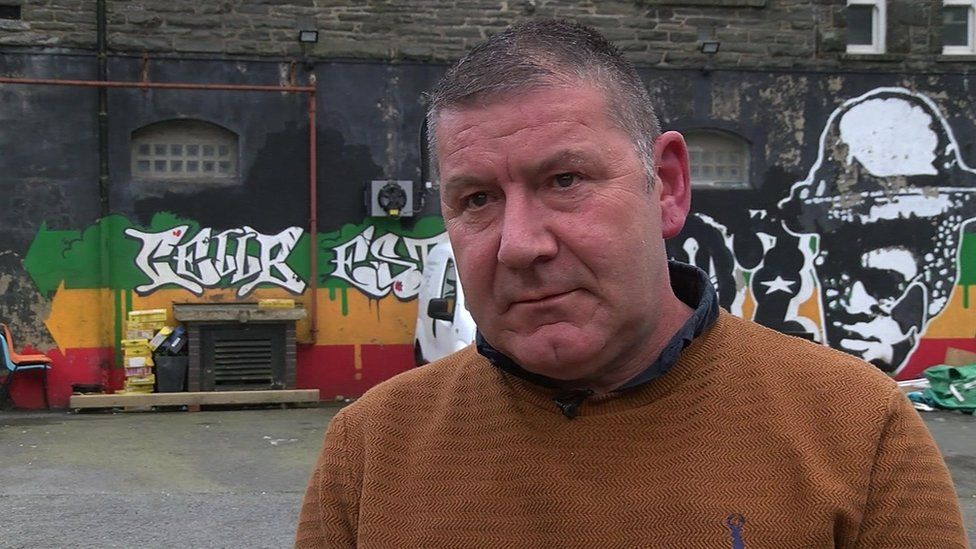 Canolfan gelfyddydol CellB Blaenau yn dathlu 20 mlynedd - BBC Cymru Fyw