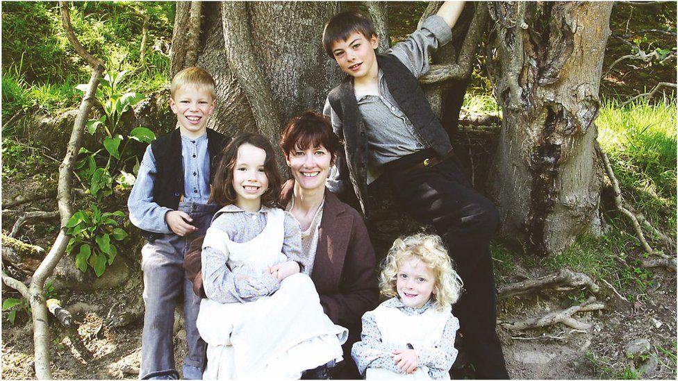 Amser atgyfodi'r clasuron? - BBC Cymru Fyw