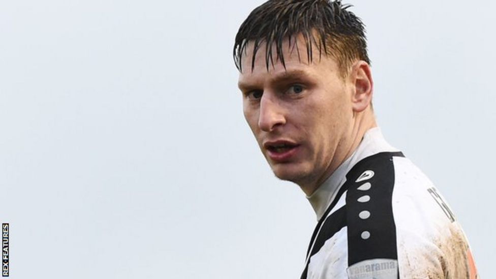 Bromley: Defender Jake Goodman joins National League club - BBC Sport