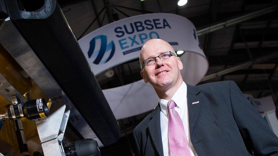 'Tough times ahead' warning for subsea sector - BBC News