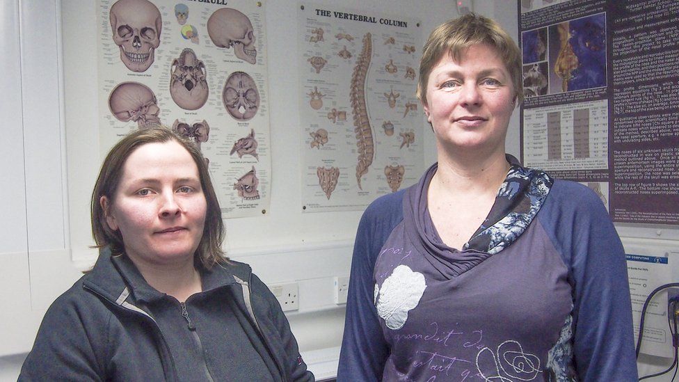 CBBC puts forensic science careers under the microscope - BBC News