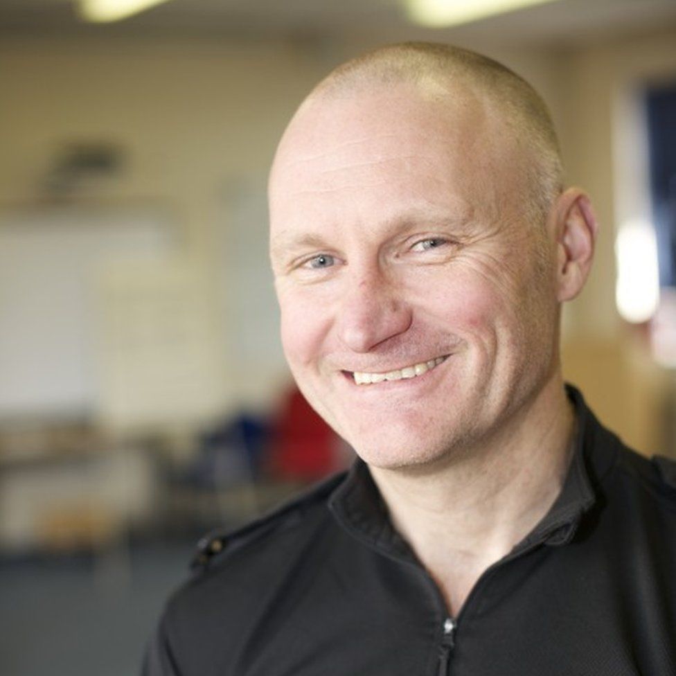 Foster couple Shirley and John Hanson appointed MBE - BBC News