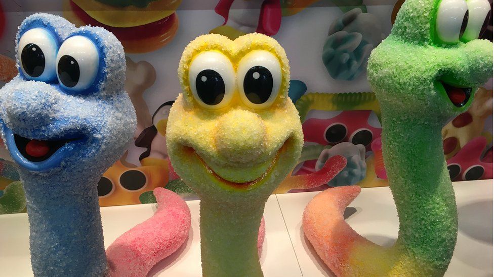 Sweets industry stands firm against sugar backlash - BBC News