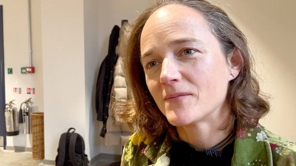 Work near home: The co-working hubs for locals - BBC News