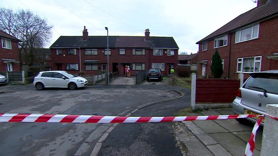 Two suffer burns in explosion at house in Farnworth - BBC News