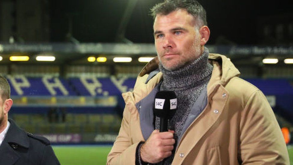 S4C: Cyn-brif swyddog gafodd ei diswyddo 'wedi cael ei bwlio' - BBC ...