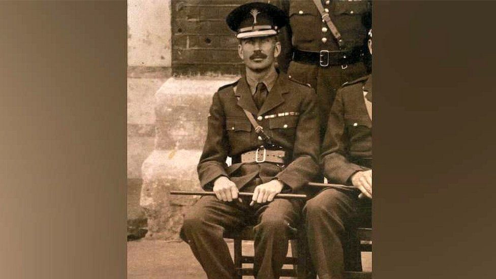 A real-life Welsh James Bond: The spy who became a monk - BBC News