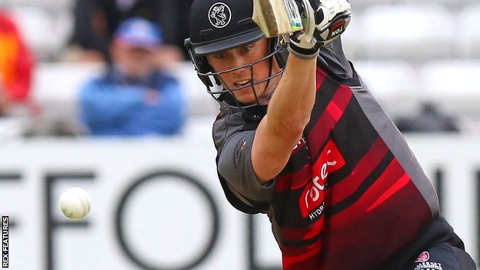 Adam Hose: Somerset batsman extends contract for 2017 - BBC Sport